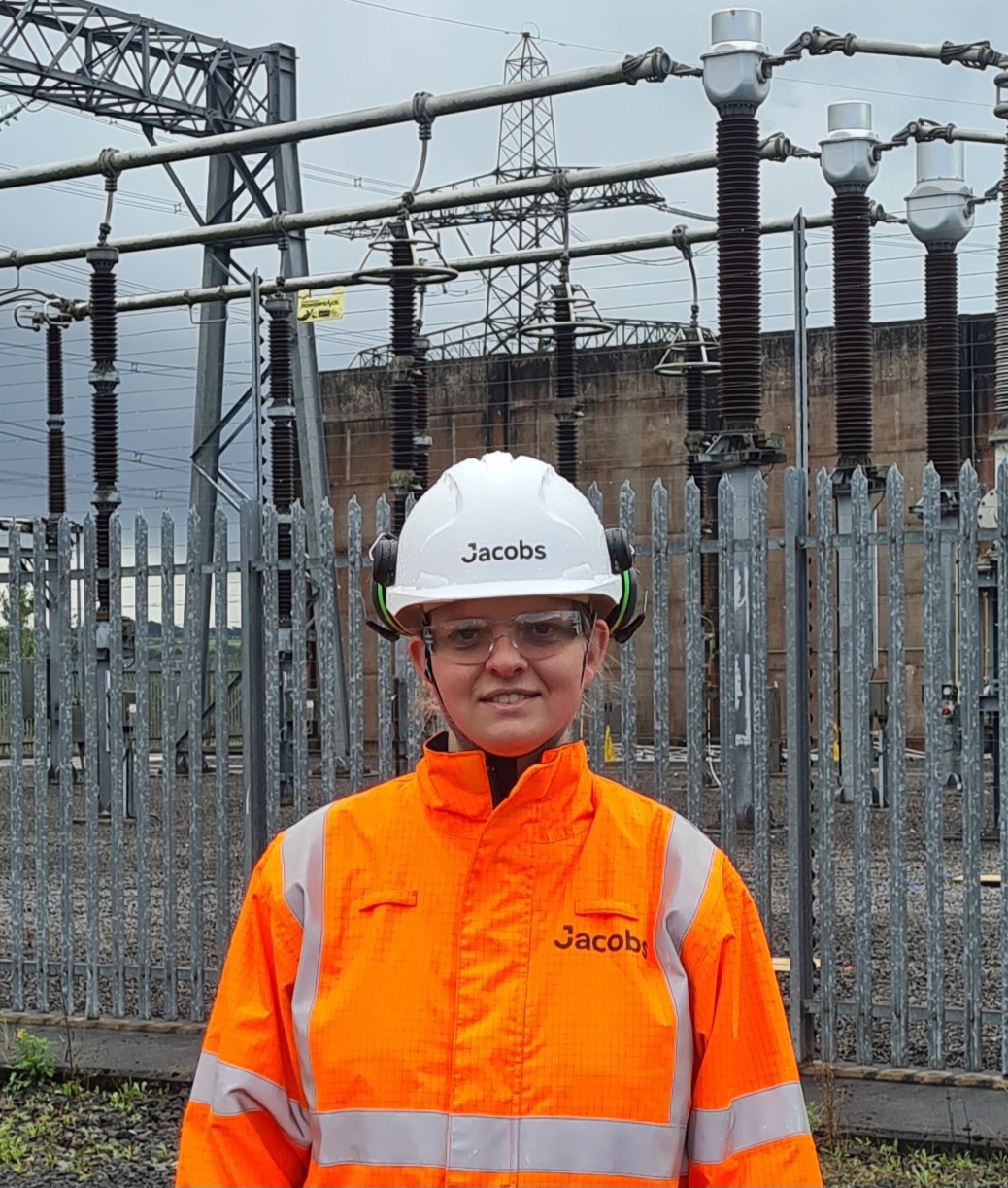 Laura shares experience of coming out as transgender - VERCIDA